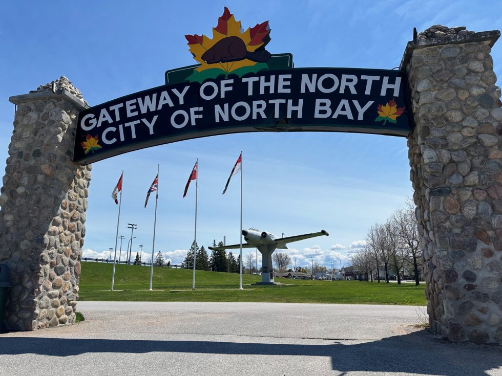 North Bay Gateway Arch and CF100 Canuck Memorial - Tourism North Bay